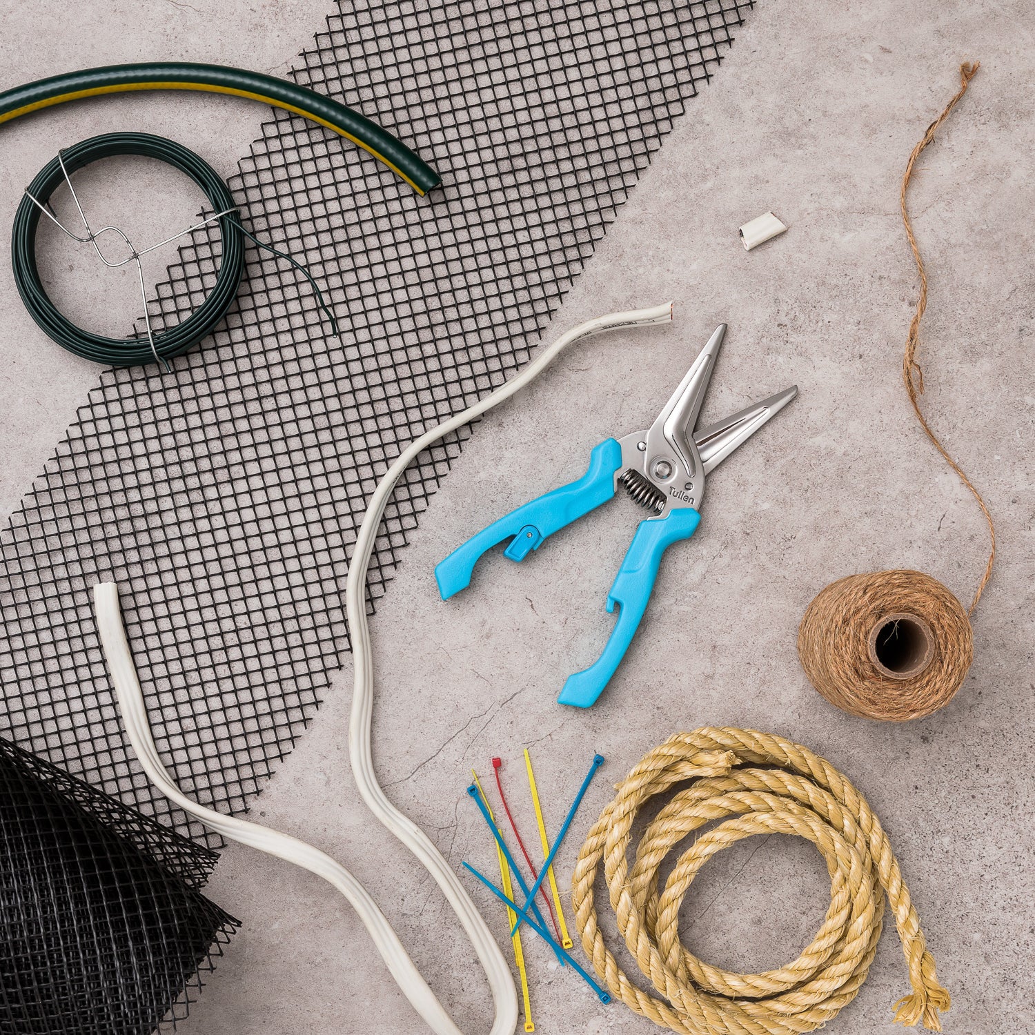 Tullen Snips - Cutting made easy